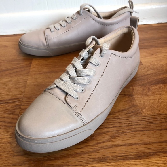 Clarks | Shoes | Clarks Leather Casual Sneaker | Poshmark